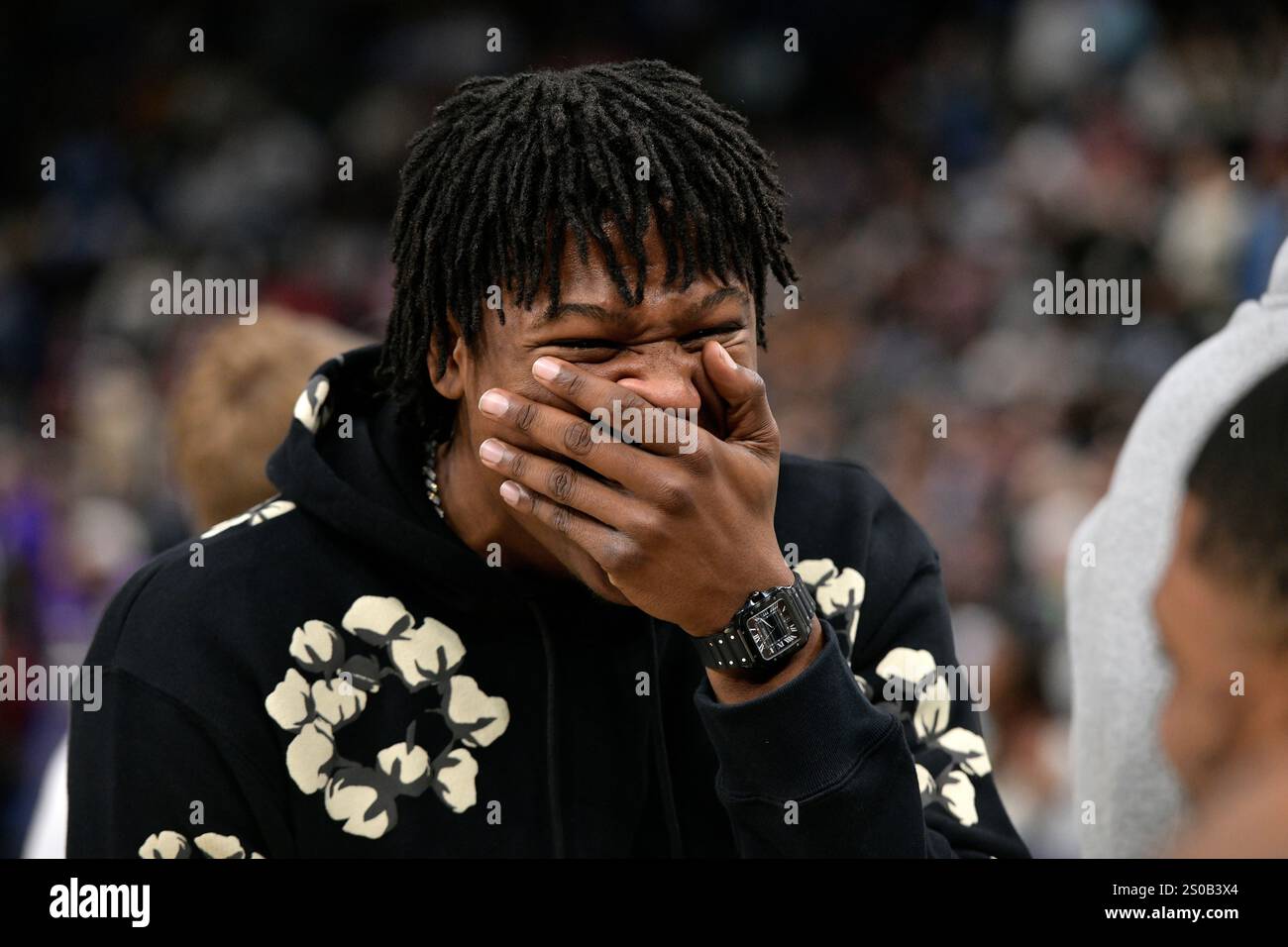 Memphis Grizzlies forward GG Jackson II jokes with teammates in the ...