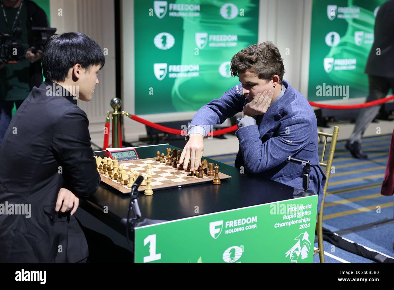 FIDE World Rapid Chess Championship started today in Wall st, New York ...