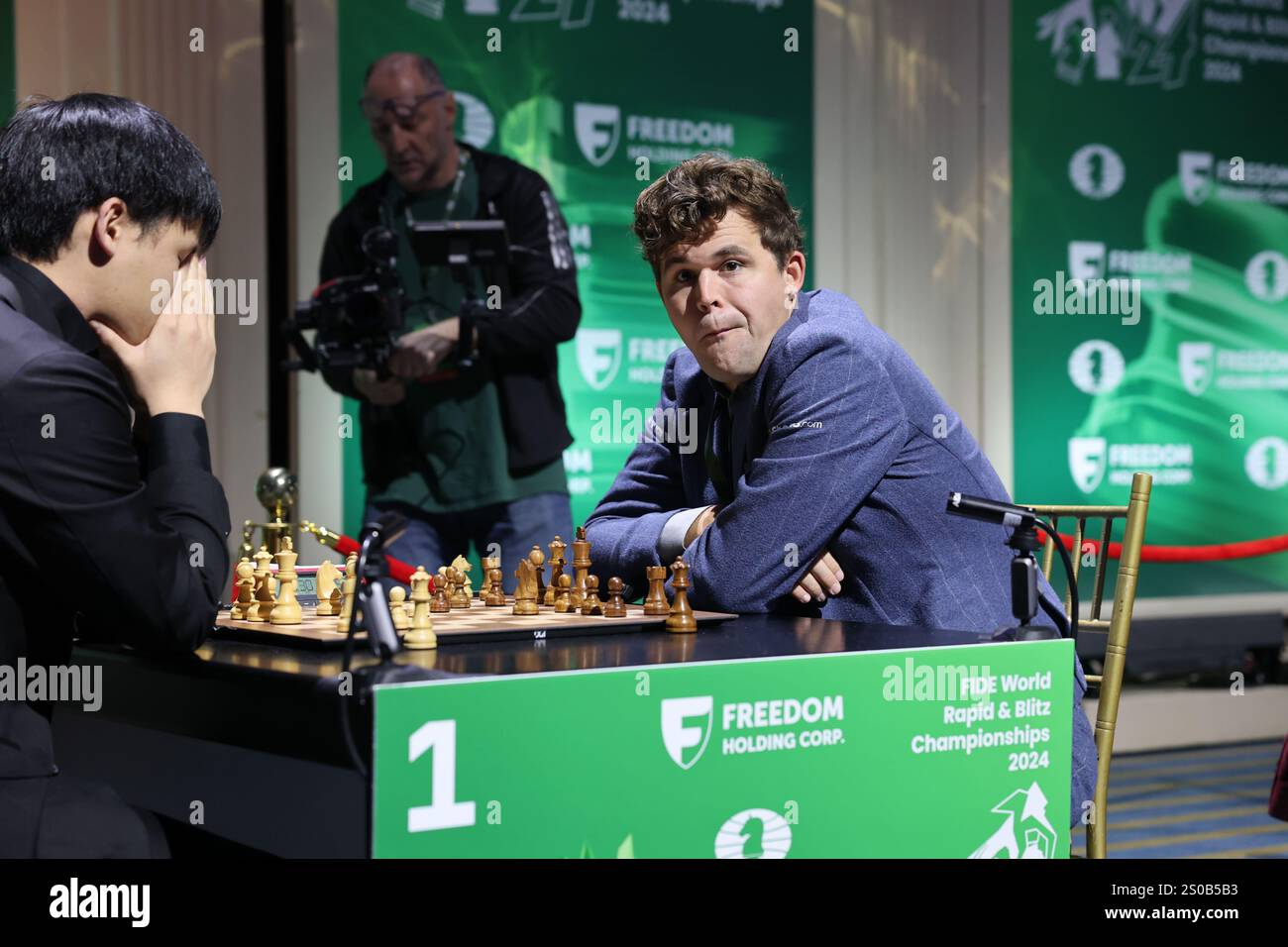 FIDE World Rapid Chess Championship started today in Wall st, New York ...
