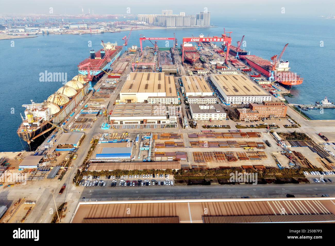 QINGDAO, CHINA - DECEMBER 27, 2024 - A 10,000-ton giant ship is under construction at Beihai ...
