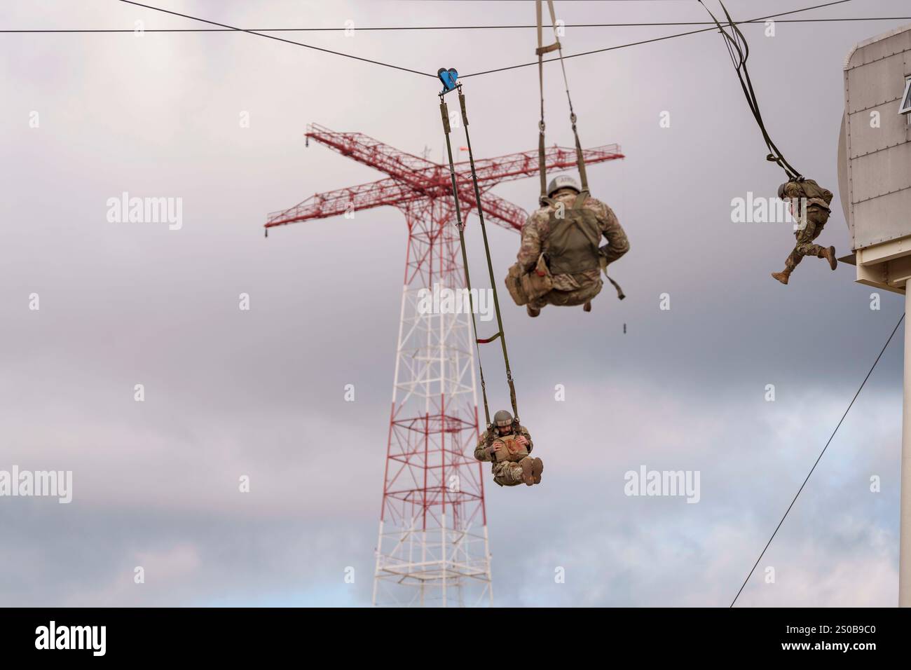 Fort Moore, Georgia, USA. 5th Dec, 2024. U.S. military servicemembers ...