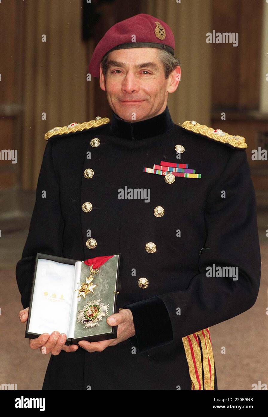File photo dated 20/02/96 of Lieutenant General Sir Rupert Smith after ...