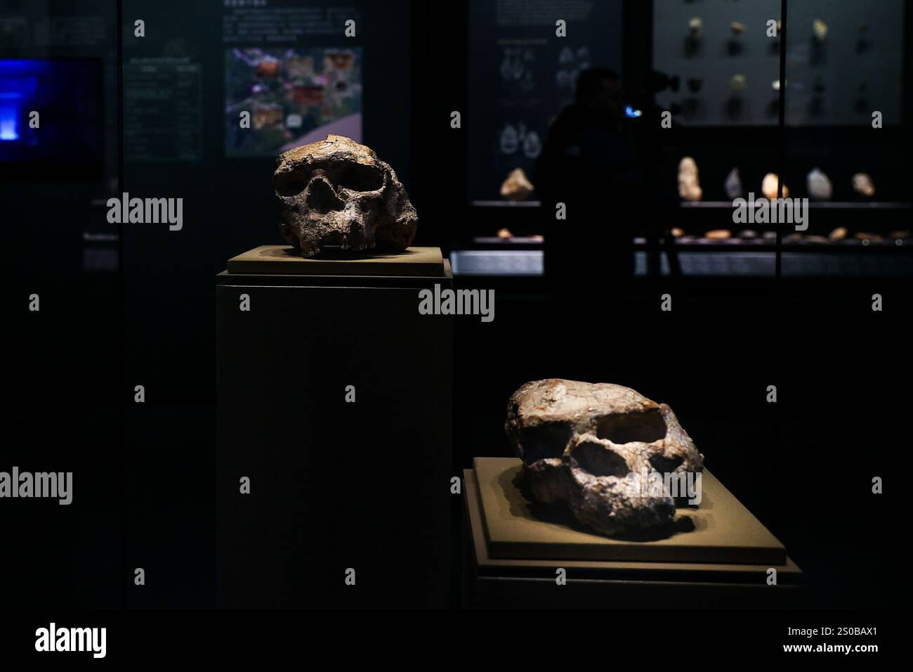 (241227) -- WUHAN, Dec. 27, 2024 (Xinhua) -- This photo taken on Dec ...