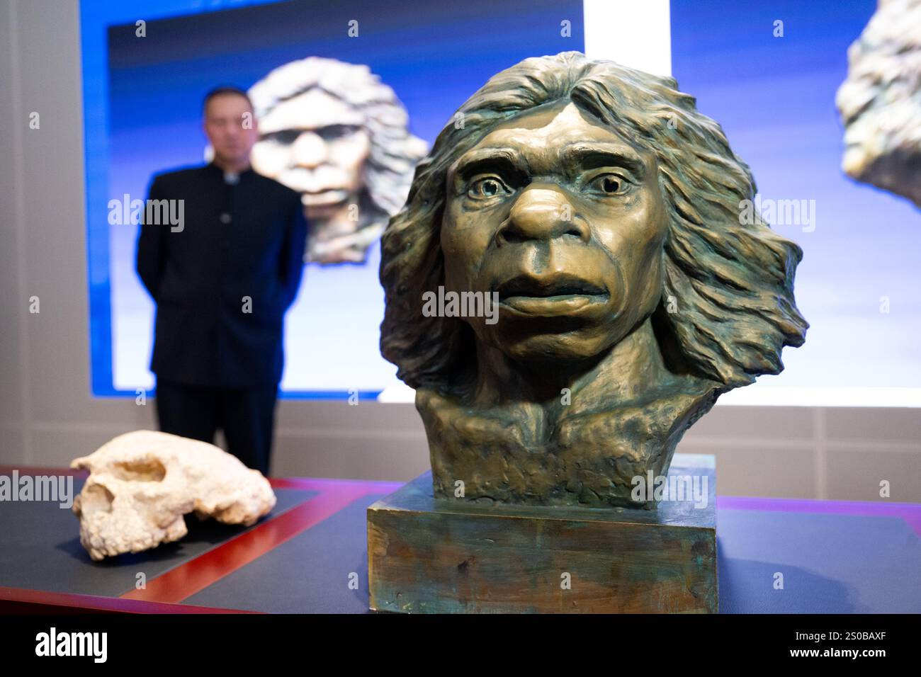 (241227) -- WUHAN, Dec. 27, 2024 (Xinhua) -- This photo taken on Dec ...