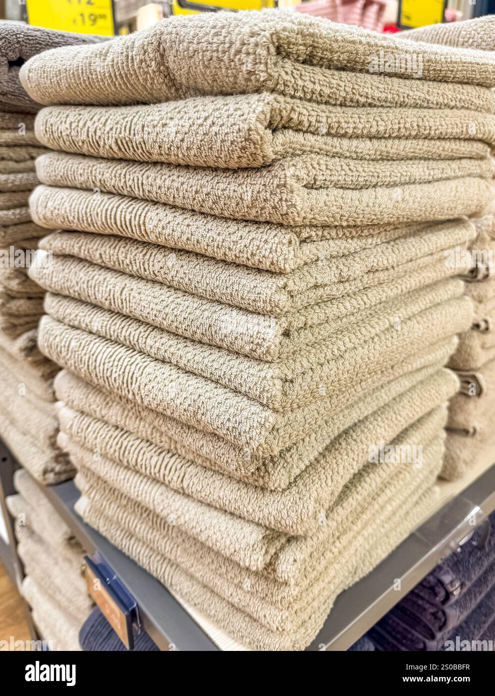 Retaillife hi-res stock photography and images - Alamy