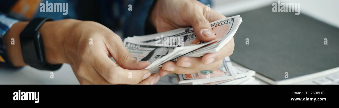 Unrecognizable Currency Exchange Worker Counting Money Header Stock ...