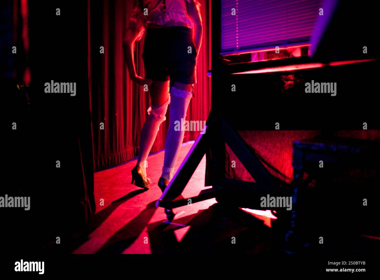 Stockings high heels hi-res stock photography and images - Alamy