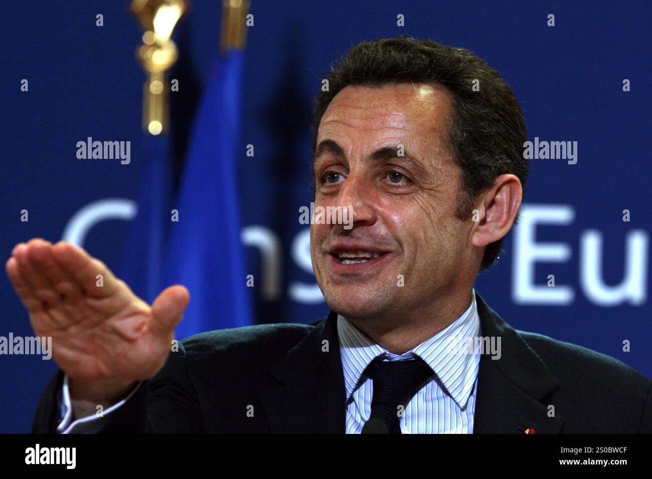 European council meeting brussels hi-res stock photography and images ...