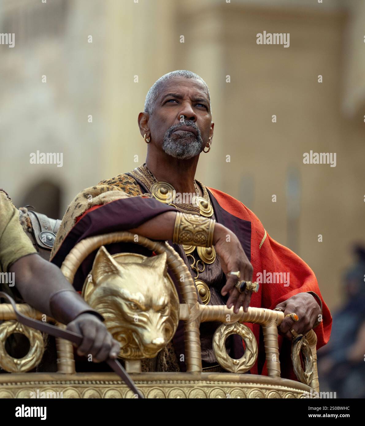 DENZEL WASHINGTON in GLADIATOR II (2024), directed by RIDLEY SCOTT ...