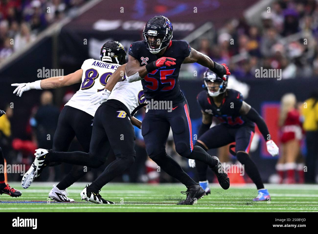 Houston Texans defensive end Danielle Hunter (55) defends in coverage ...