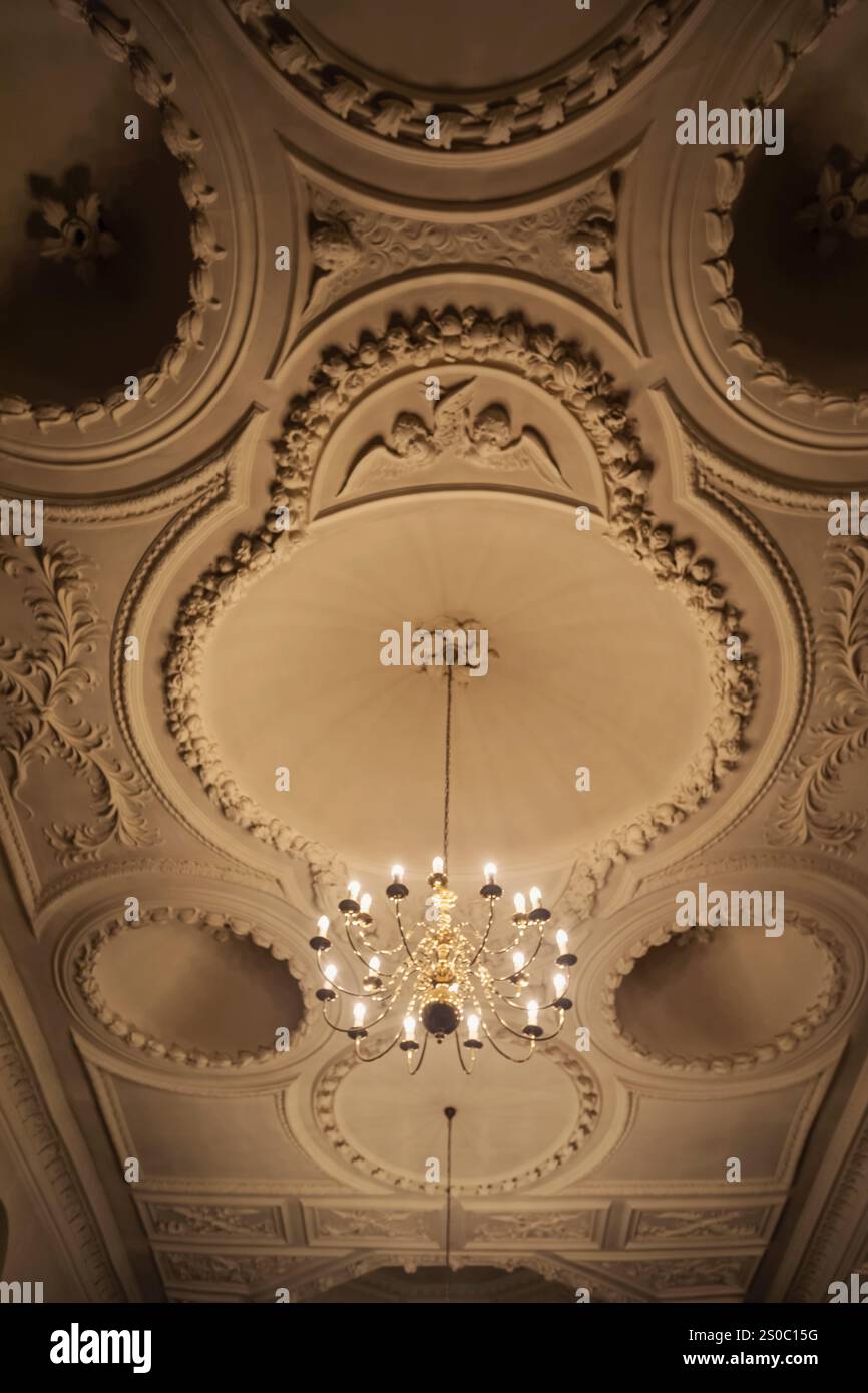England,kent,Tunbridge Wells,the ornate Georgian ceiling of King ...