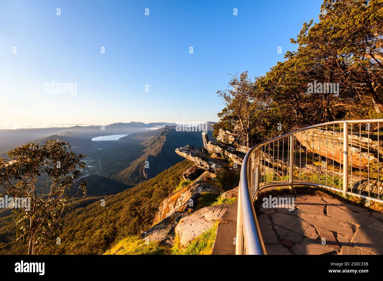 Stunning sunrise panorama from Boroka Lookout towards Halls Gap ...