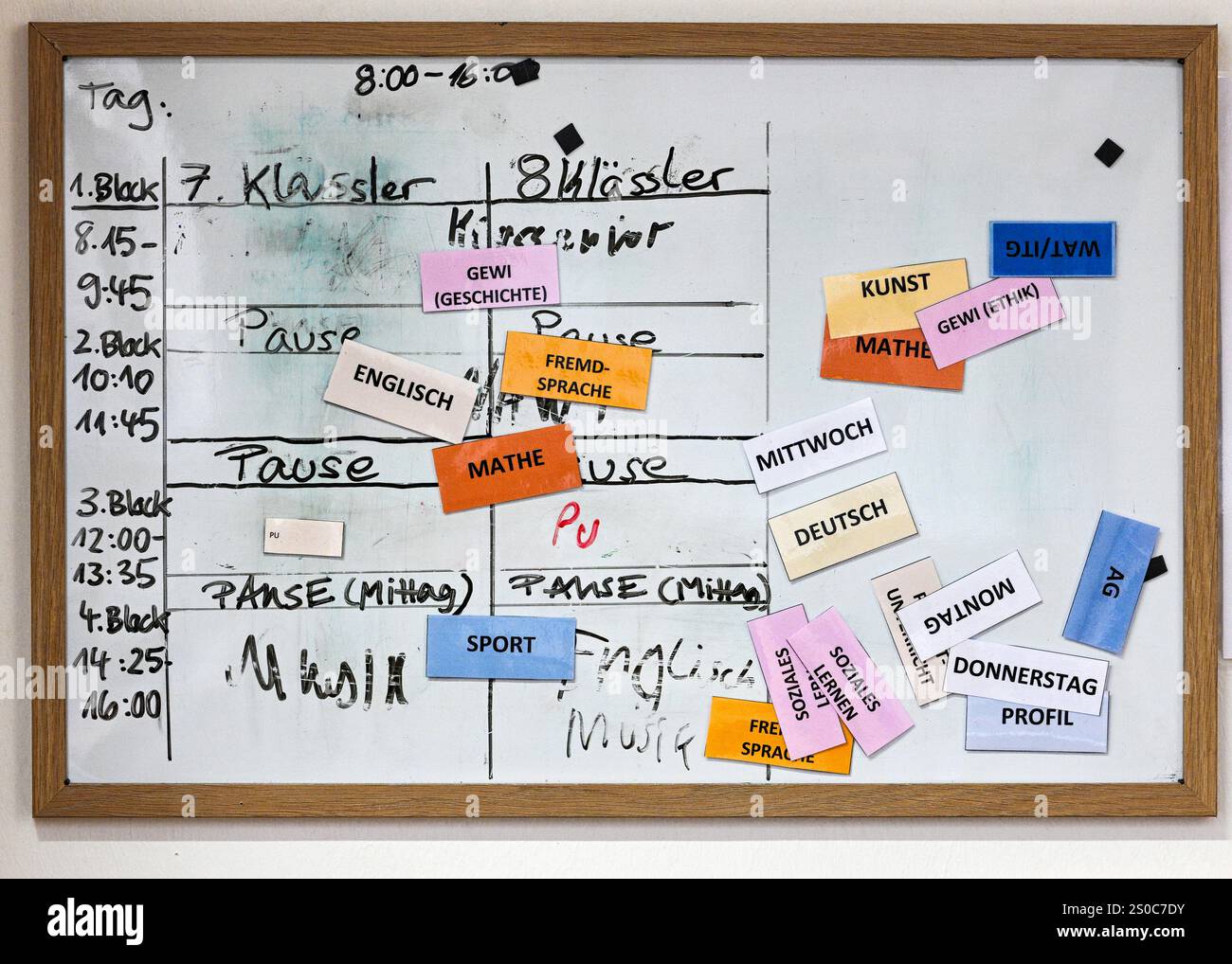 Berlin, Germany. 12th Dec, 2024. A timetable for 7th and 8th grade ...