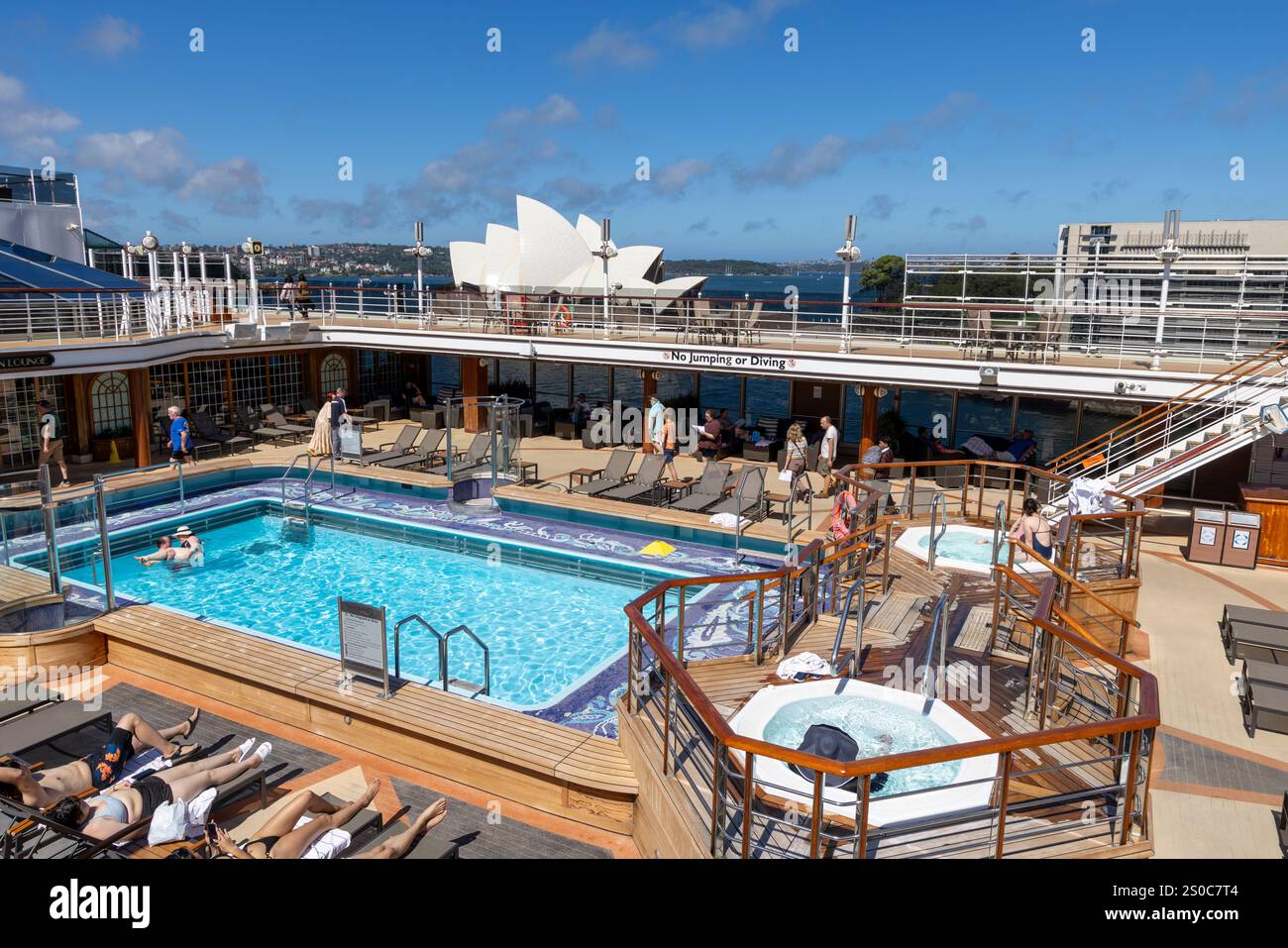 Cunard Queen Elizabeth cruise ship alongside Overseas passenger ...