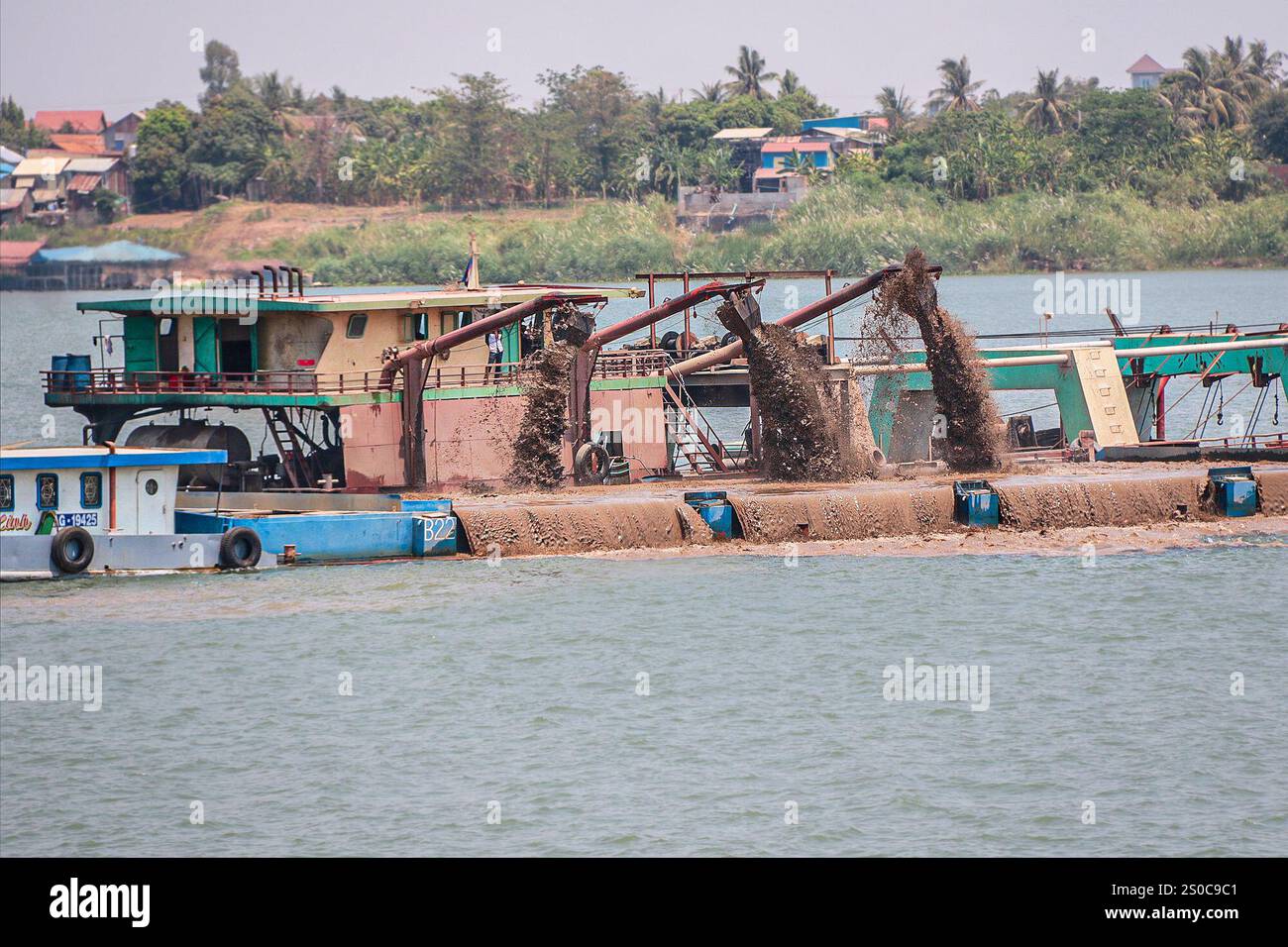 Mekong Delta, Vietnam. December 27,2024: Dredging platform dredge the ...