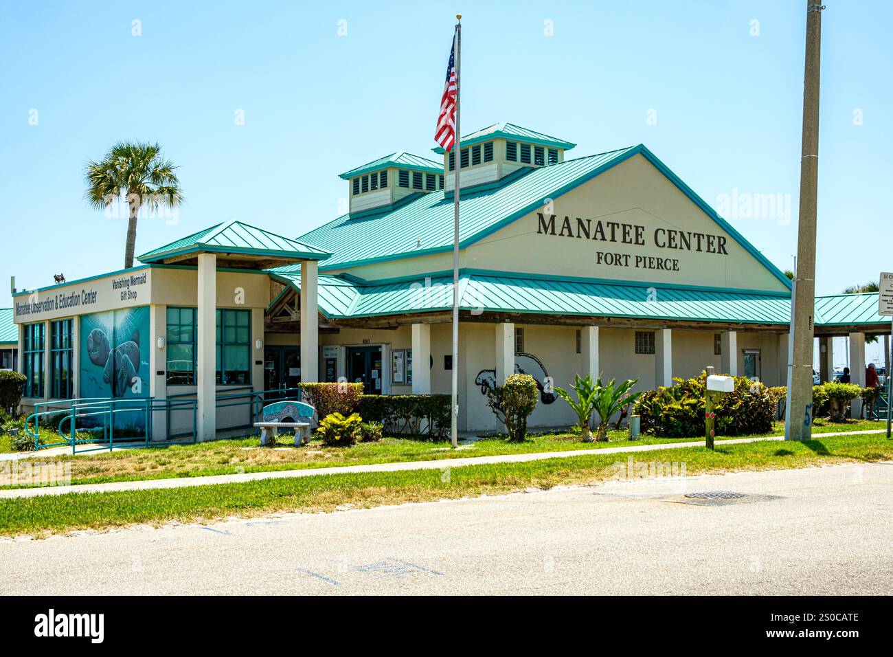 Manatee Observation and Education Center, Indian River Drive, Fort ...