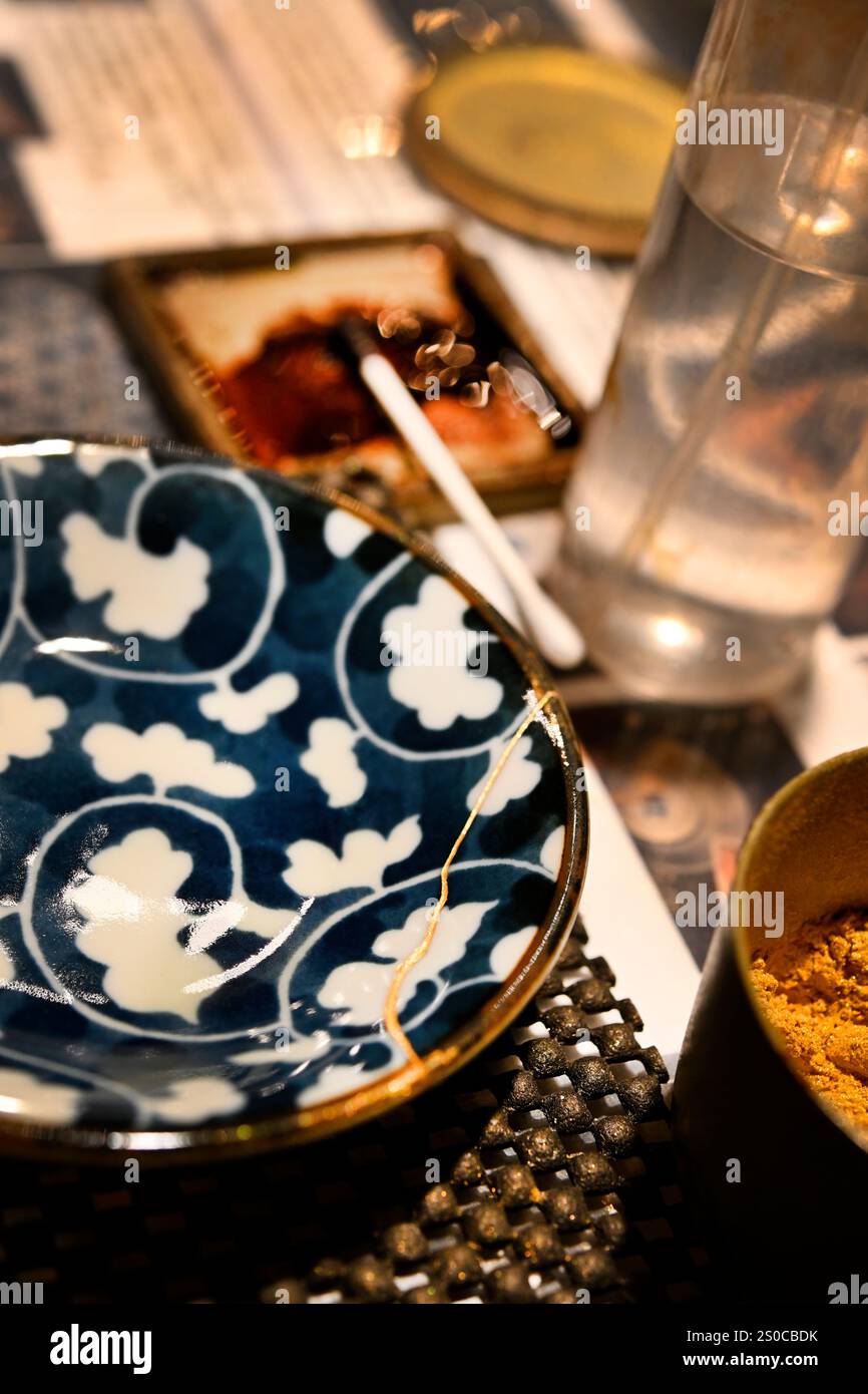 Kintsugi masterclass Tokyo Japan Stock Photo - Alamy