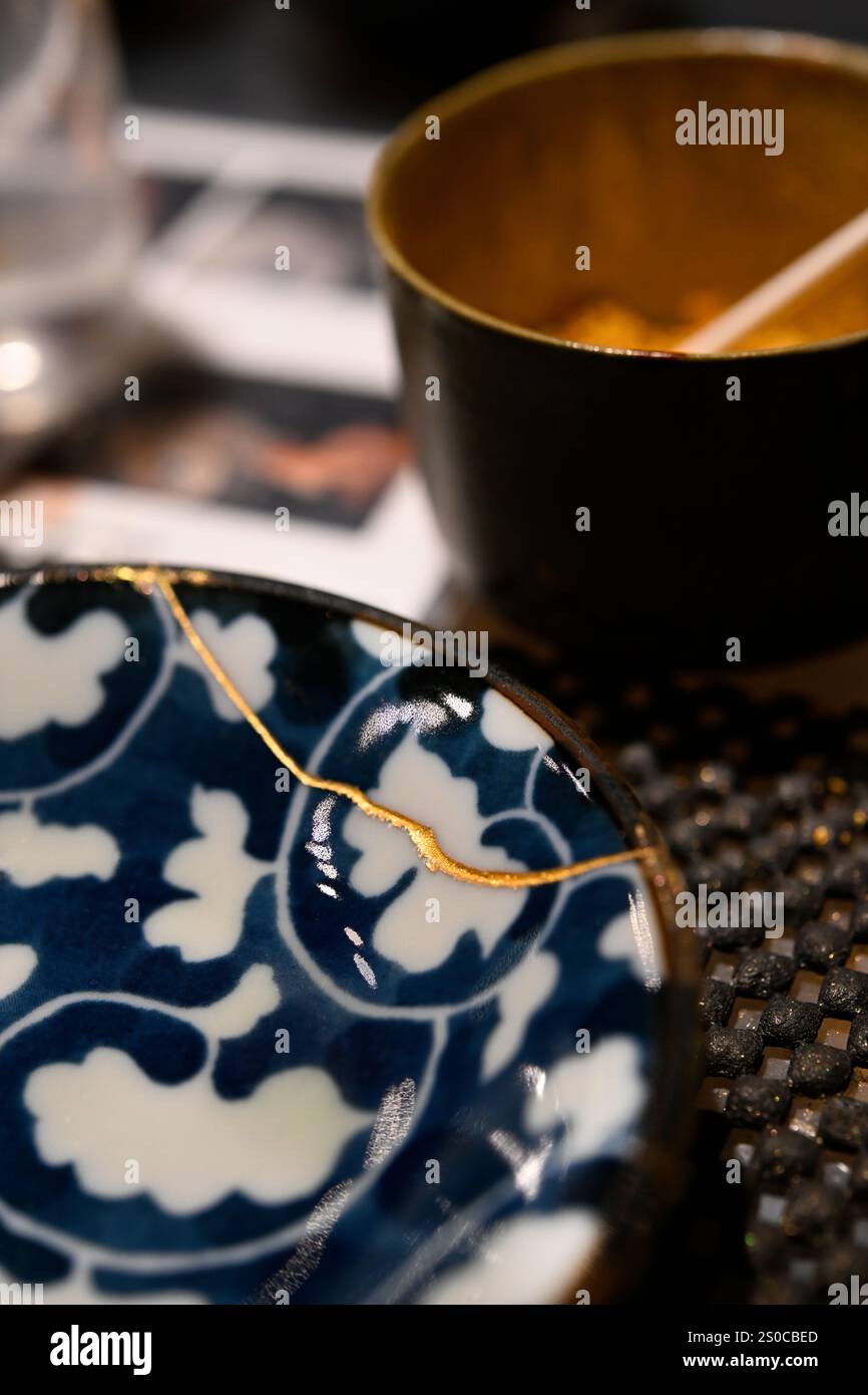 Kintsugi masterclass Tokyo Japan Stock Photo - Alamy