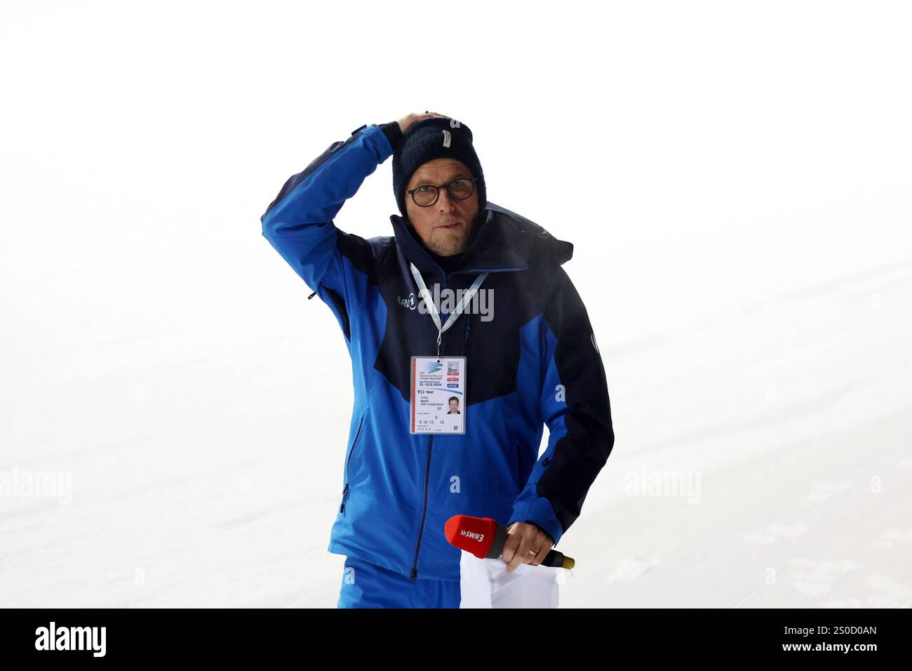 Stadionsprecher Martin Thiel von SWR3 beim FIS Skisprung-Weltcup ...