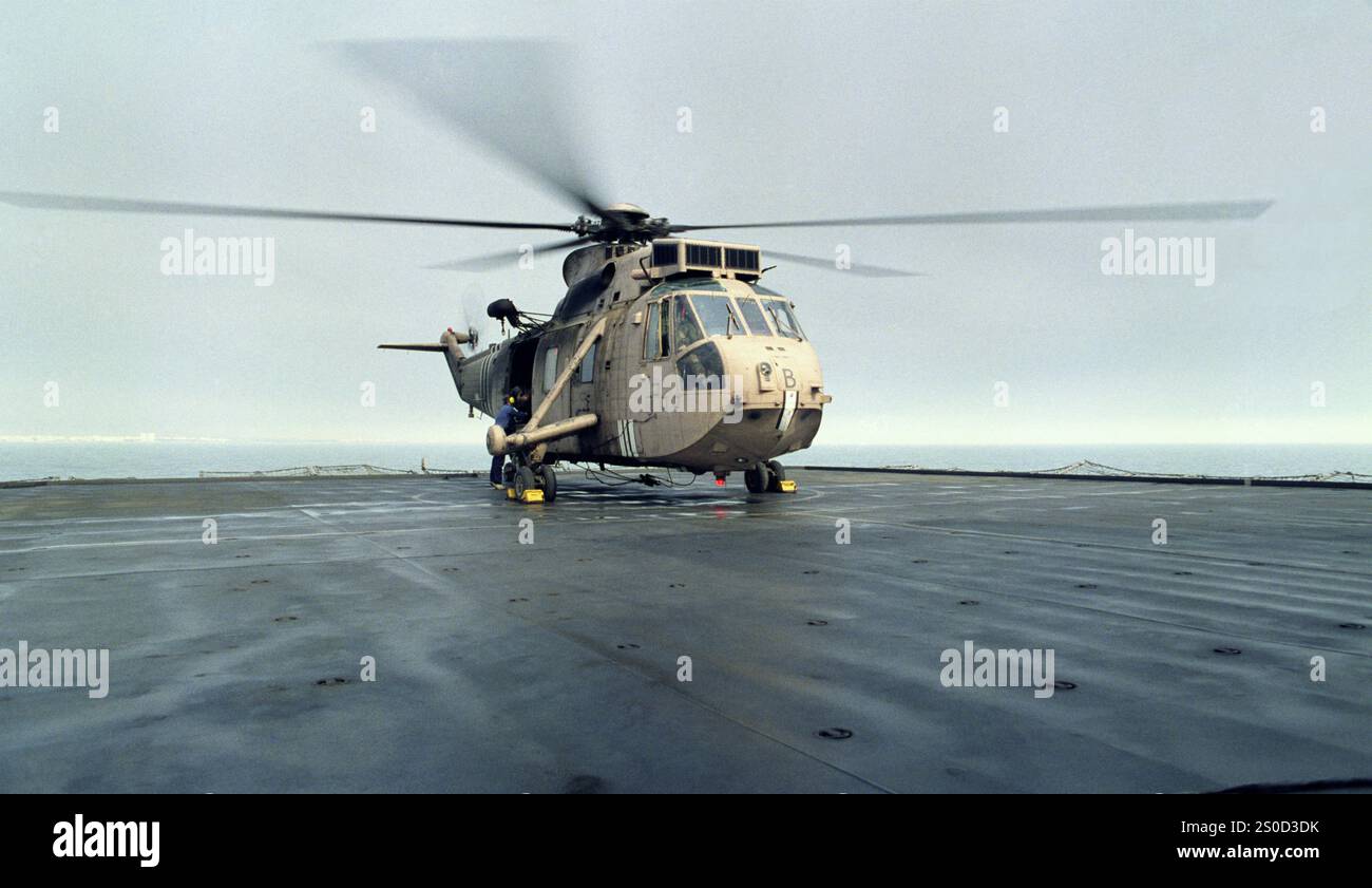 First Gulf War: 20th March 1991 An 845 Naval Air Squadron Westland Sea ...