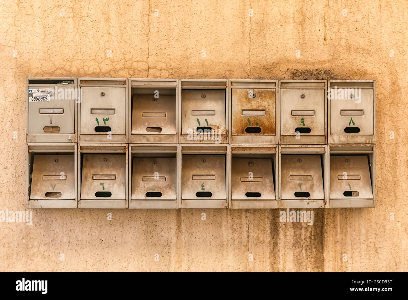 Old mailboxes hi-res stock photography and images - Alamy