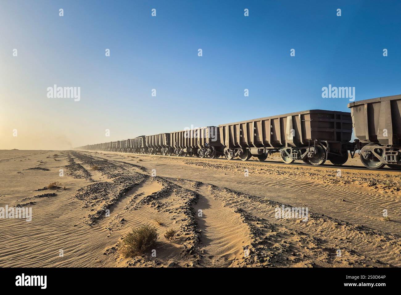 Mauritania, the longest train in the world transporting iron dust from ...