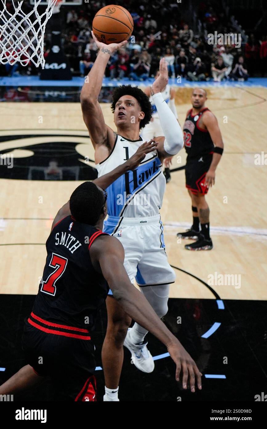 Atlanta Hawks forward Jalen Johnson (1) shoots against Chicago Bulls ...