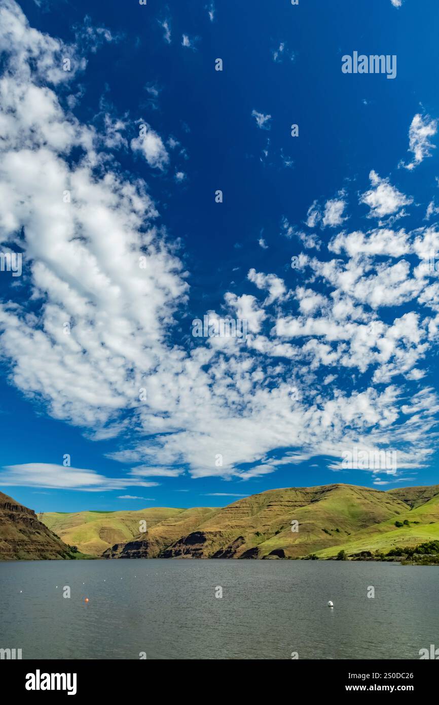 View from Wawawai Landing along Lower Granite Lake on the Snake River ...