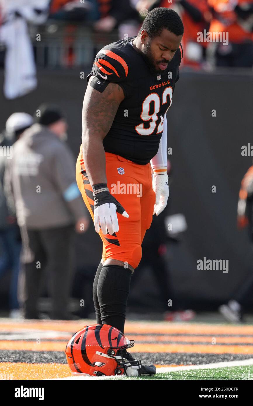 Cincinnati Bengals defensive tackle B.J. Hill warms up the first half of an NFL football game ...