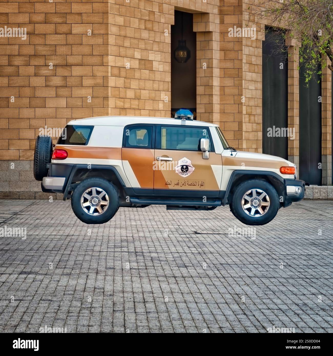 Saudi police car hi-res stock photography and images - Alamy