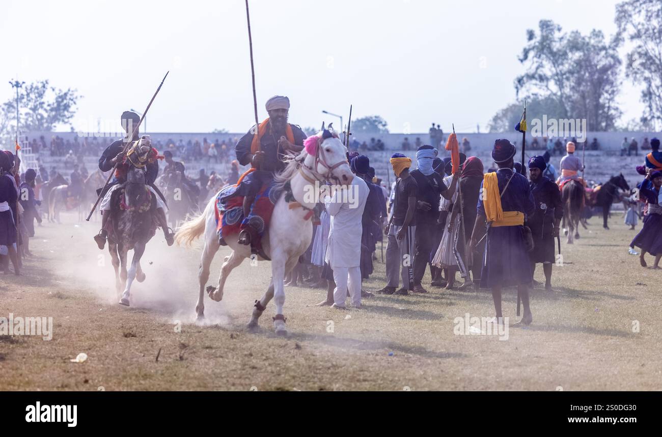 Group of sikh people (Nihang Sardar) during the celebration of Hola ...