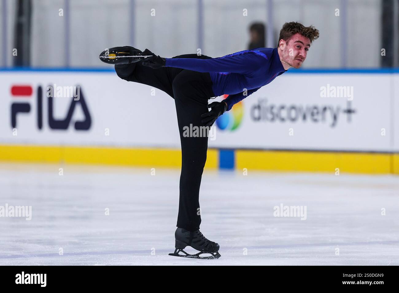 Varese, Italien. 21st Dec, 2024. Metteo Rizzo of Italy competes during ...