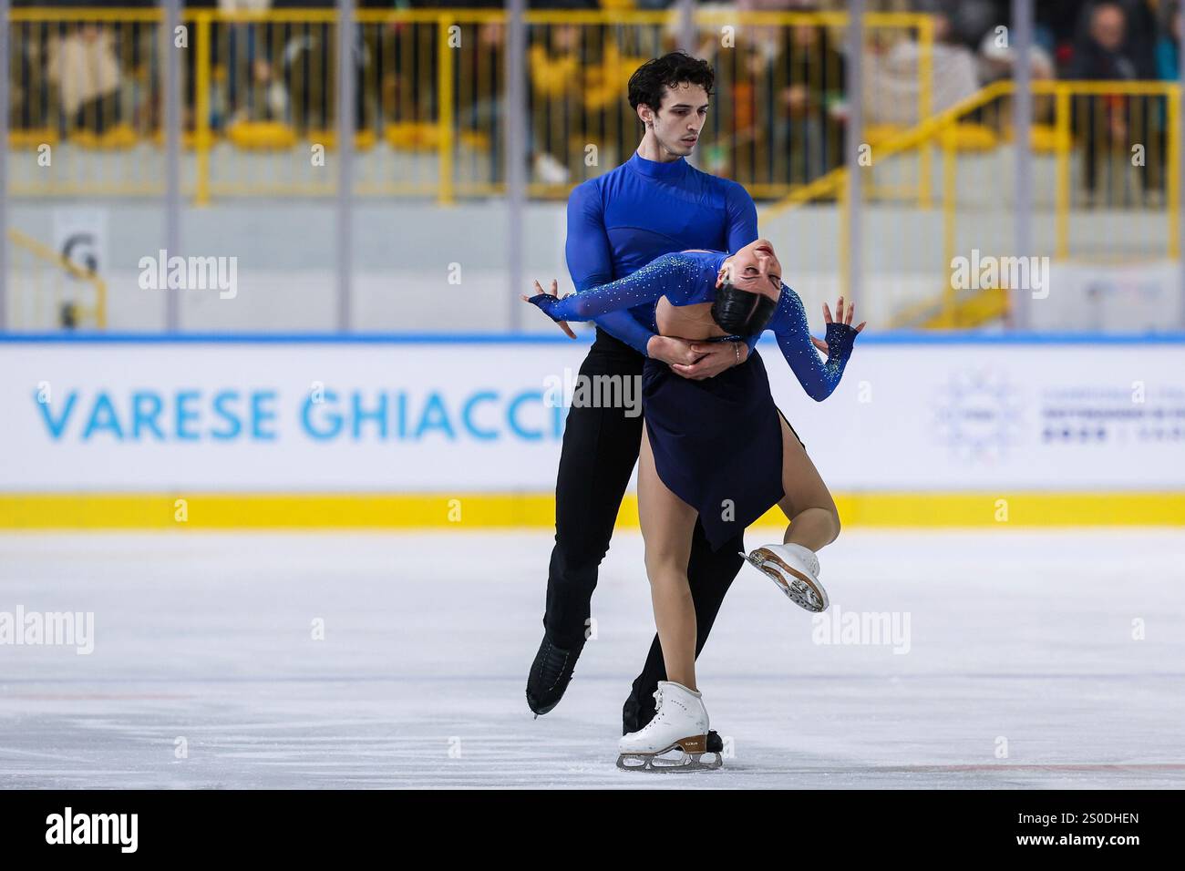 Varese, Italien. 21st Dec, 2024. Leia Francesca Dozzi and Pietro ...