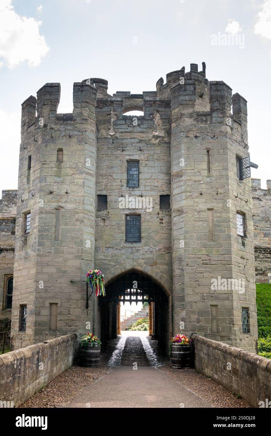 View of one of the entrance gates into Warwick Castle, Warwickshire ...