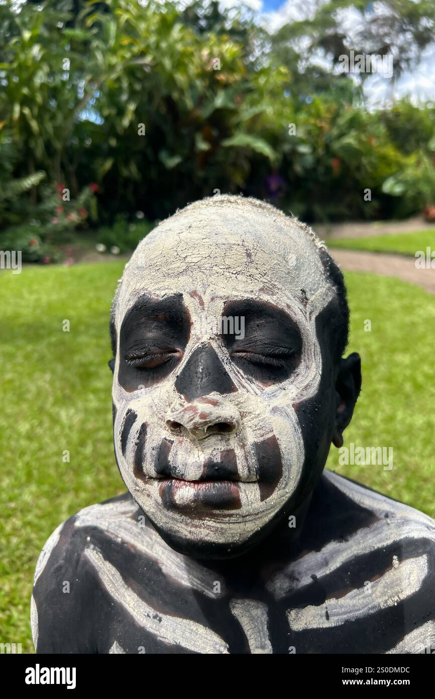 The Skeleton Men from the Omo Bugamo tribe of Papua New Guinea paint ...