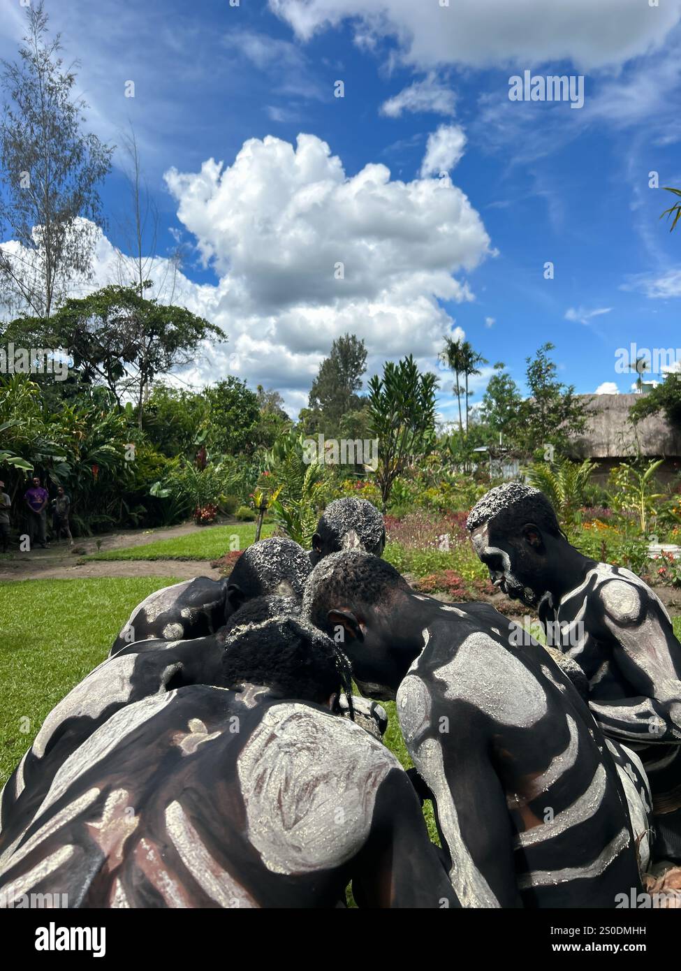 The Skeleton Men from the Omo Bugamo tribe of Papua New Guinea paint ...