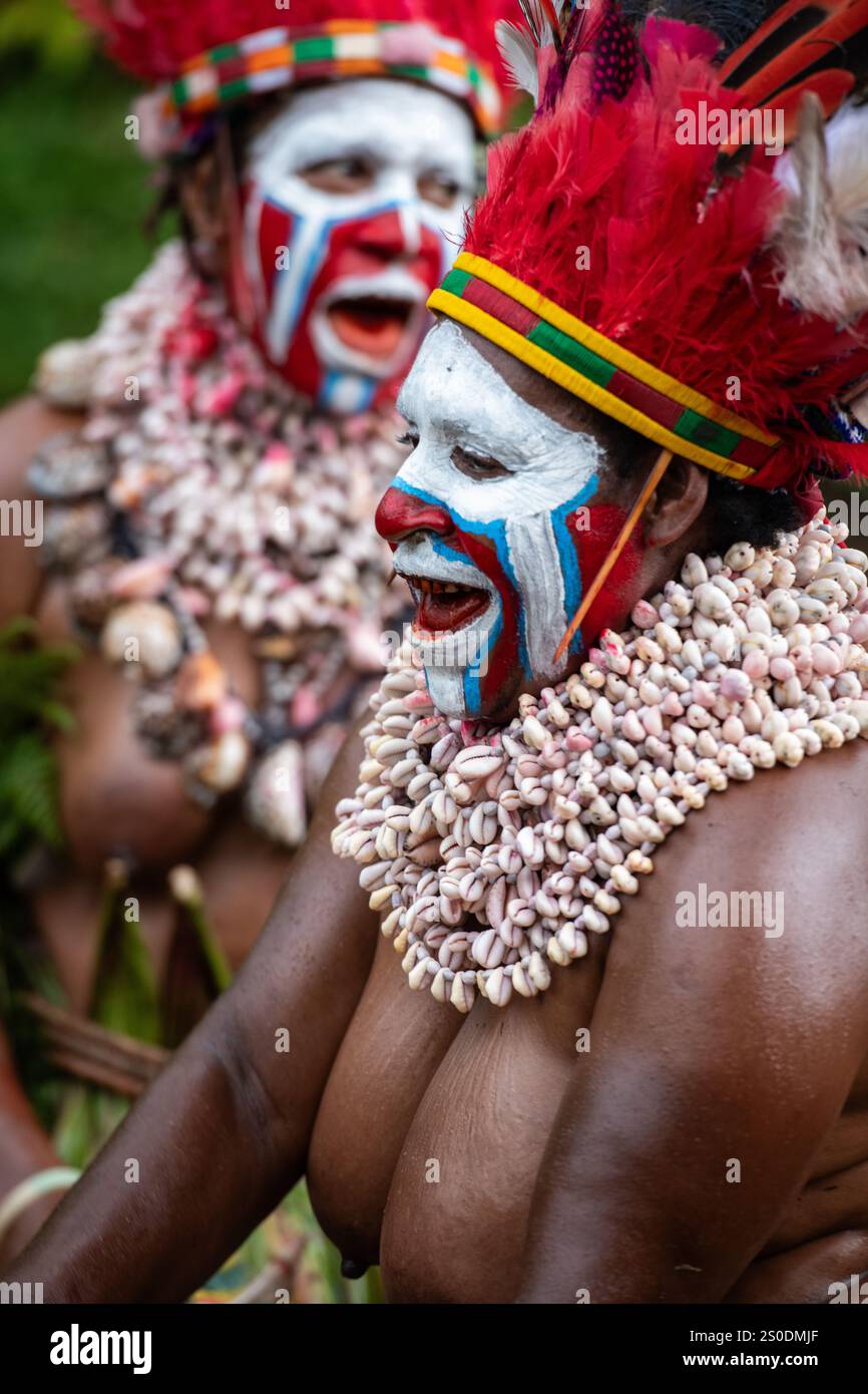 The Moroma Tribe of Papua New Guinea, Highlands Region Stock Photo - Alamy
