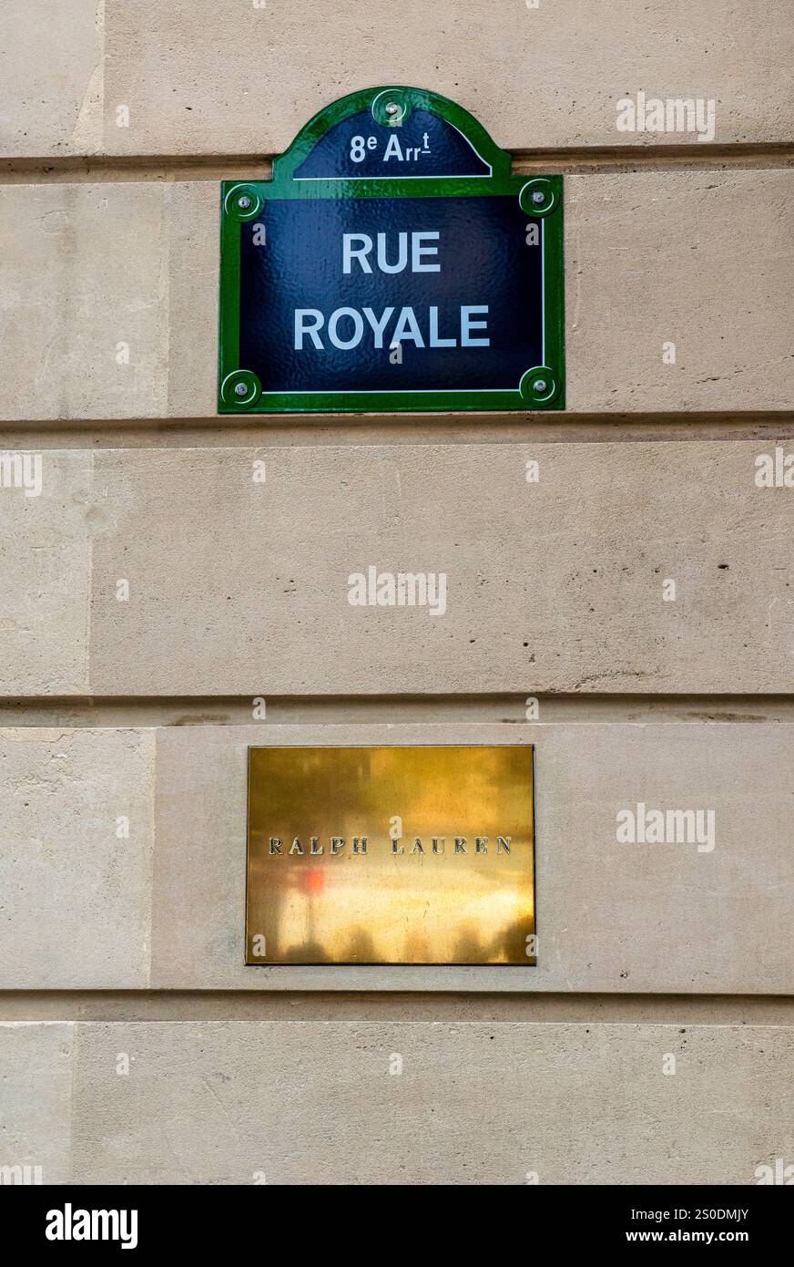 Hote corteur hi-res stock photography and images - Alamy