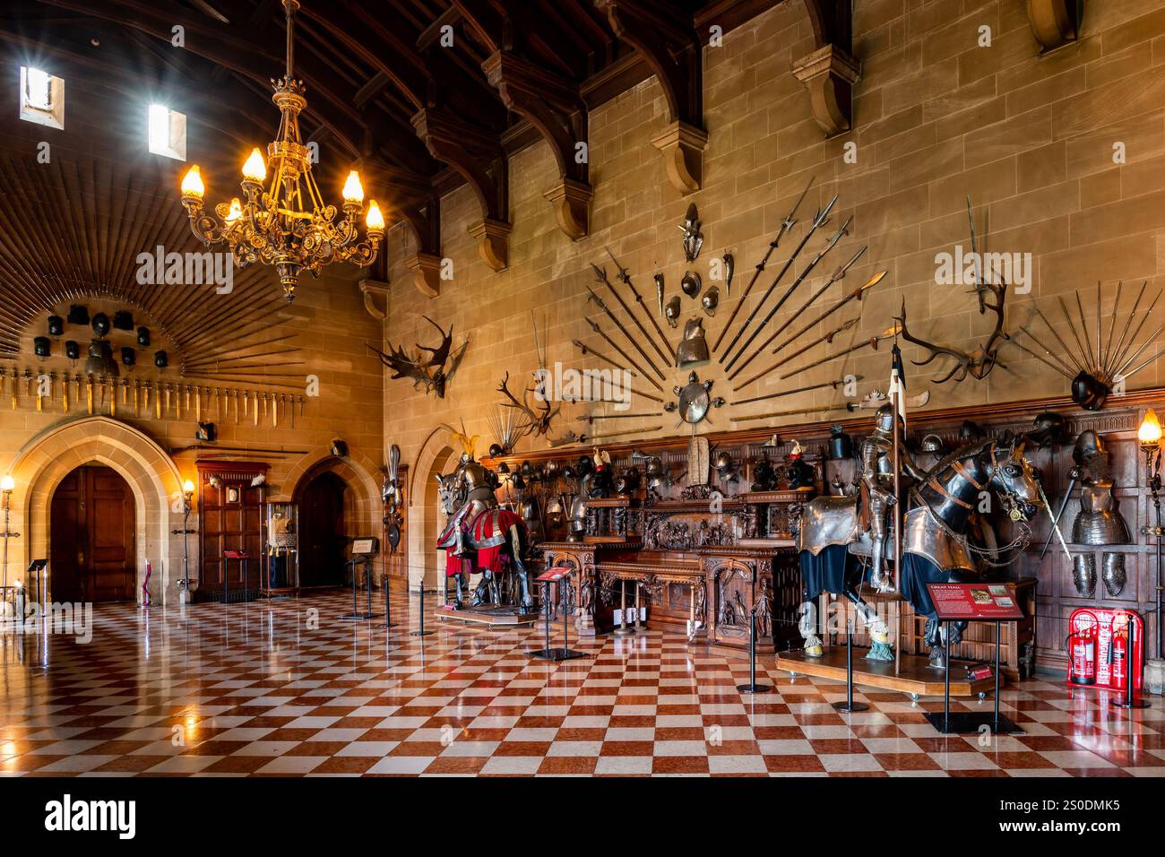 The Great Hall, the interior of Warwick Castle, Warwickshire, England ...