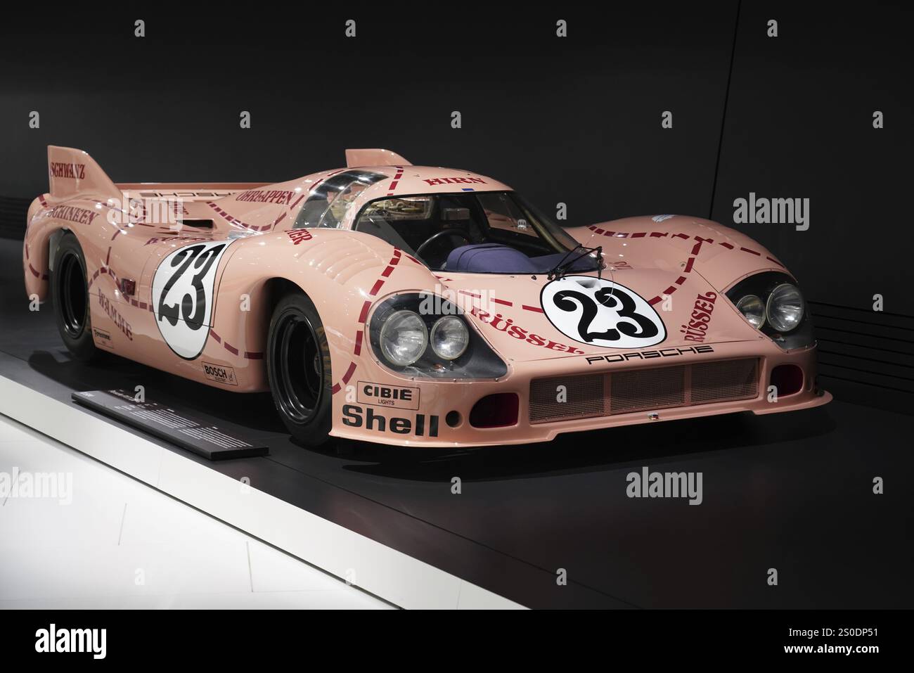Porsche 917 20, A pink Porsche 917 with pig design in a museum ...