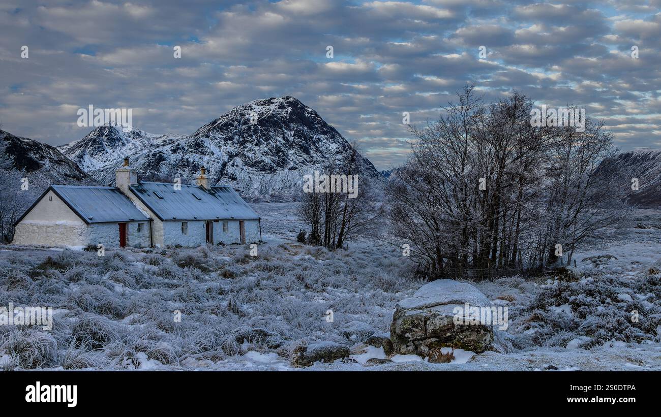 Winter at Black Rock Cottage in Glencoe, Scotland Stock Photo - Alamy