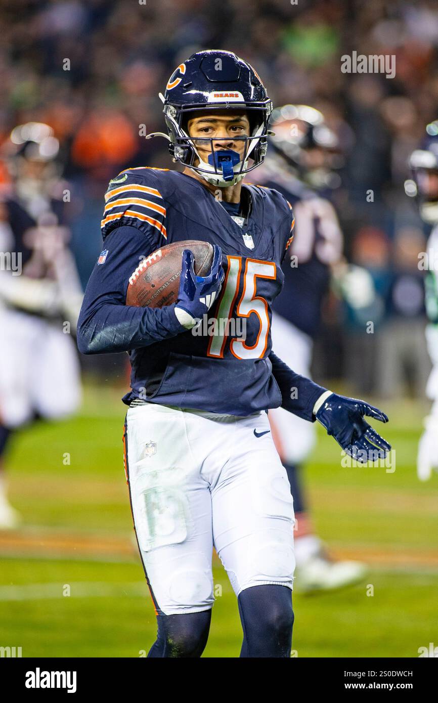 Chicago Bears Rome Odunze (15) in action during an NFL football game ...