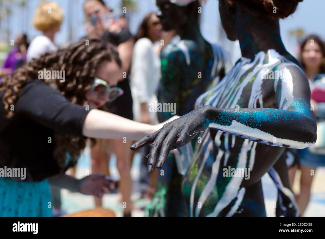 Captivating bodypaint art by Trina Merry transforms models into living ...