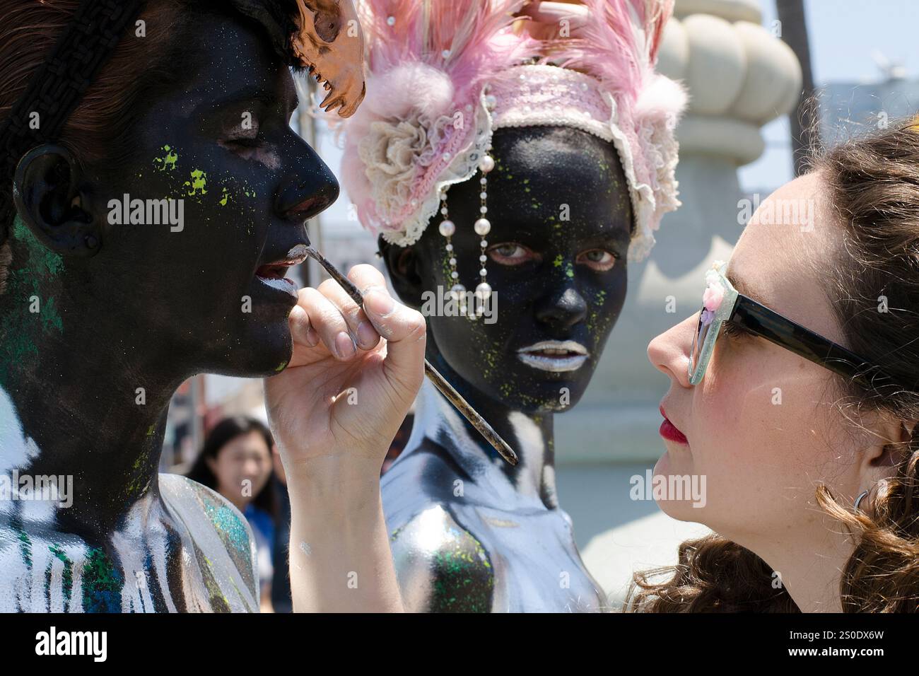 Captivating bodypaint art by Trina Merry transforms models into living ...