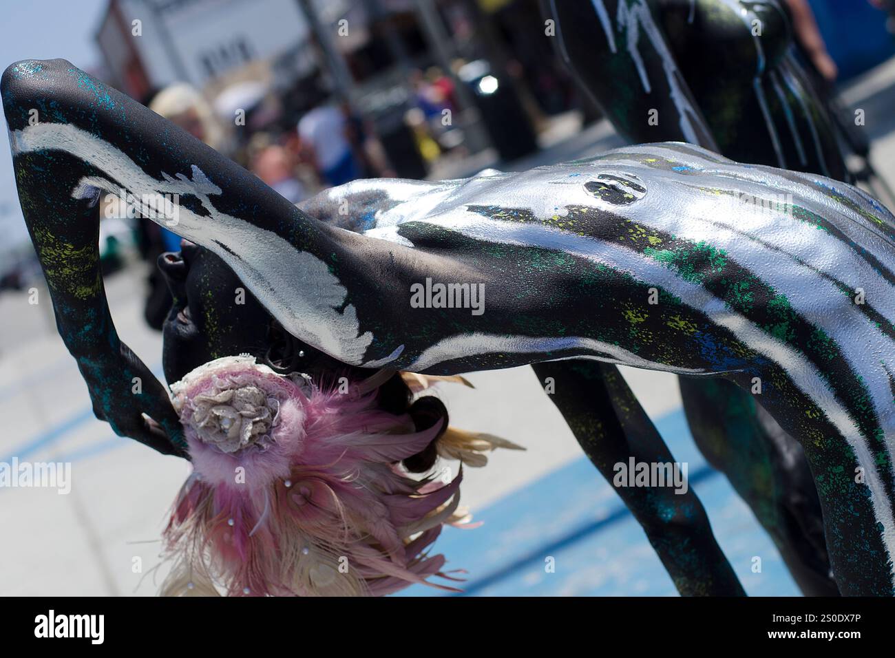 Captivating bodypaint art by Trina Merry transforms models into living ...