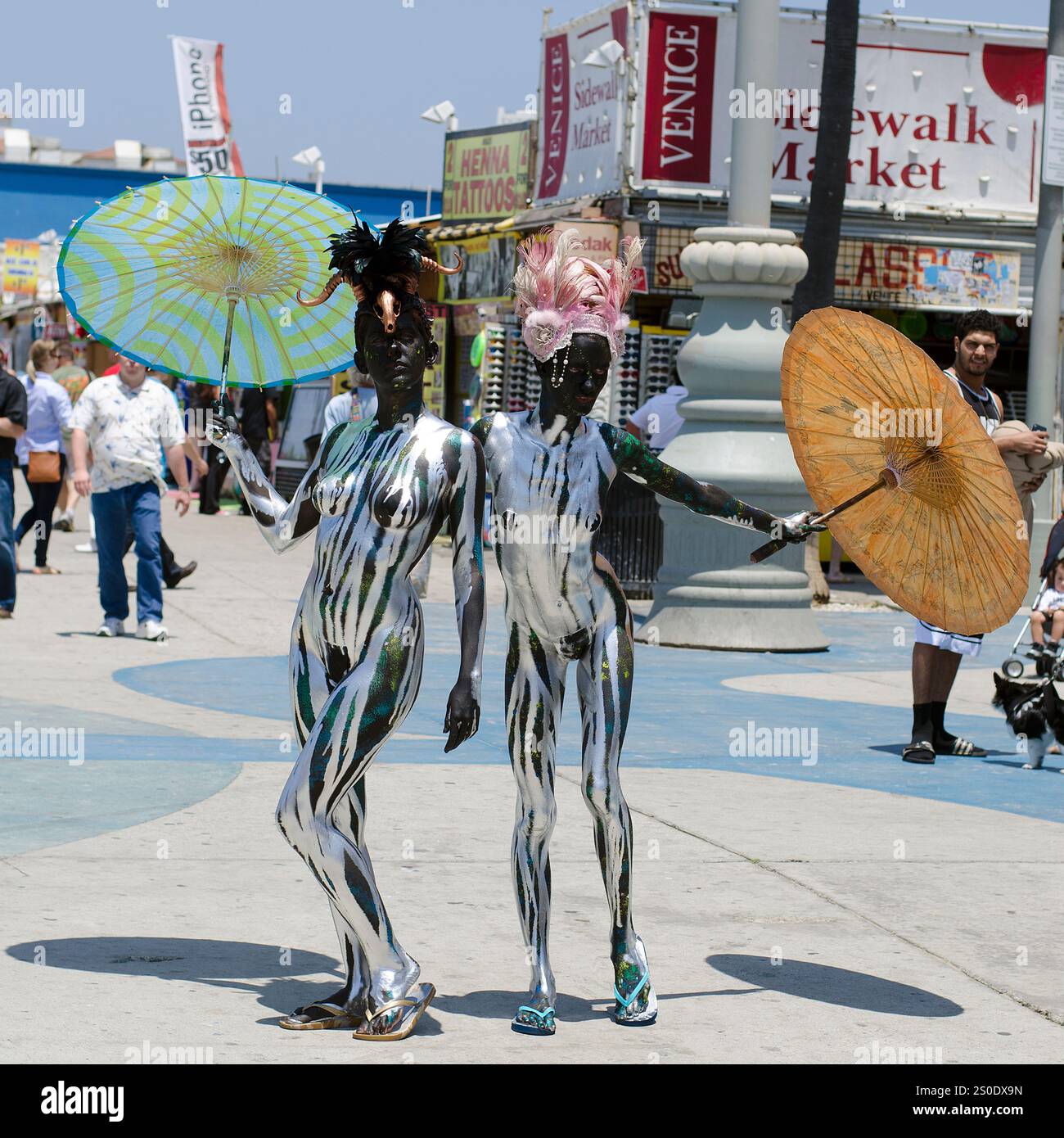 Captivating bodypaint art by Trina Merry transforms models into living ...