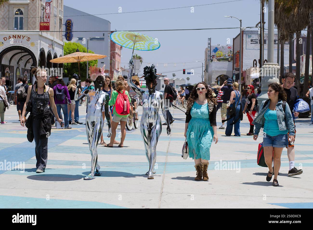 Captivating bodypaint art by Trina Merry transforms models into living ...