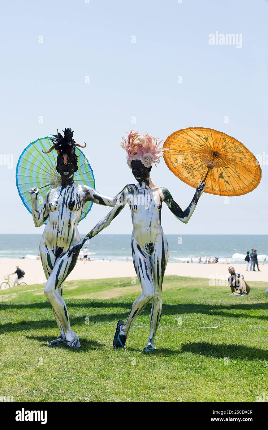 Captivating bodypaint art by Trina Merry transforms models into living ...