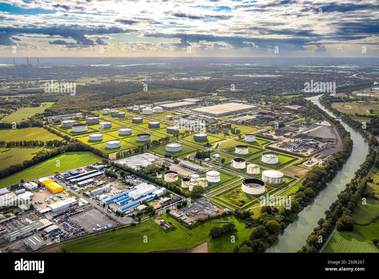 North farm indust hi-res stock photography and images - Alamy