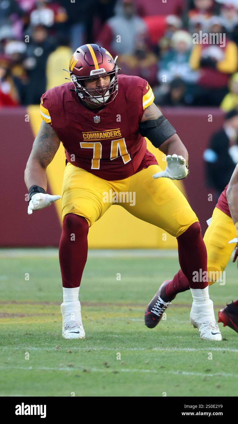 Washington Commanders offensive tackle Brandon Coleman (74) blocks ...